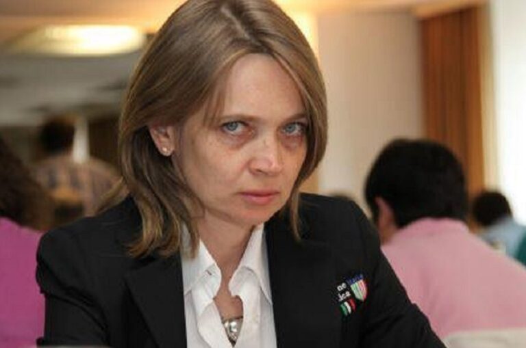 La Regina degli Scacchi c'è ed è comasca. Elena, Maestro Internazionale ...