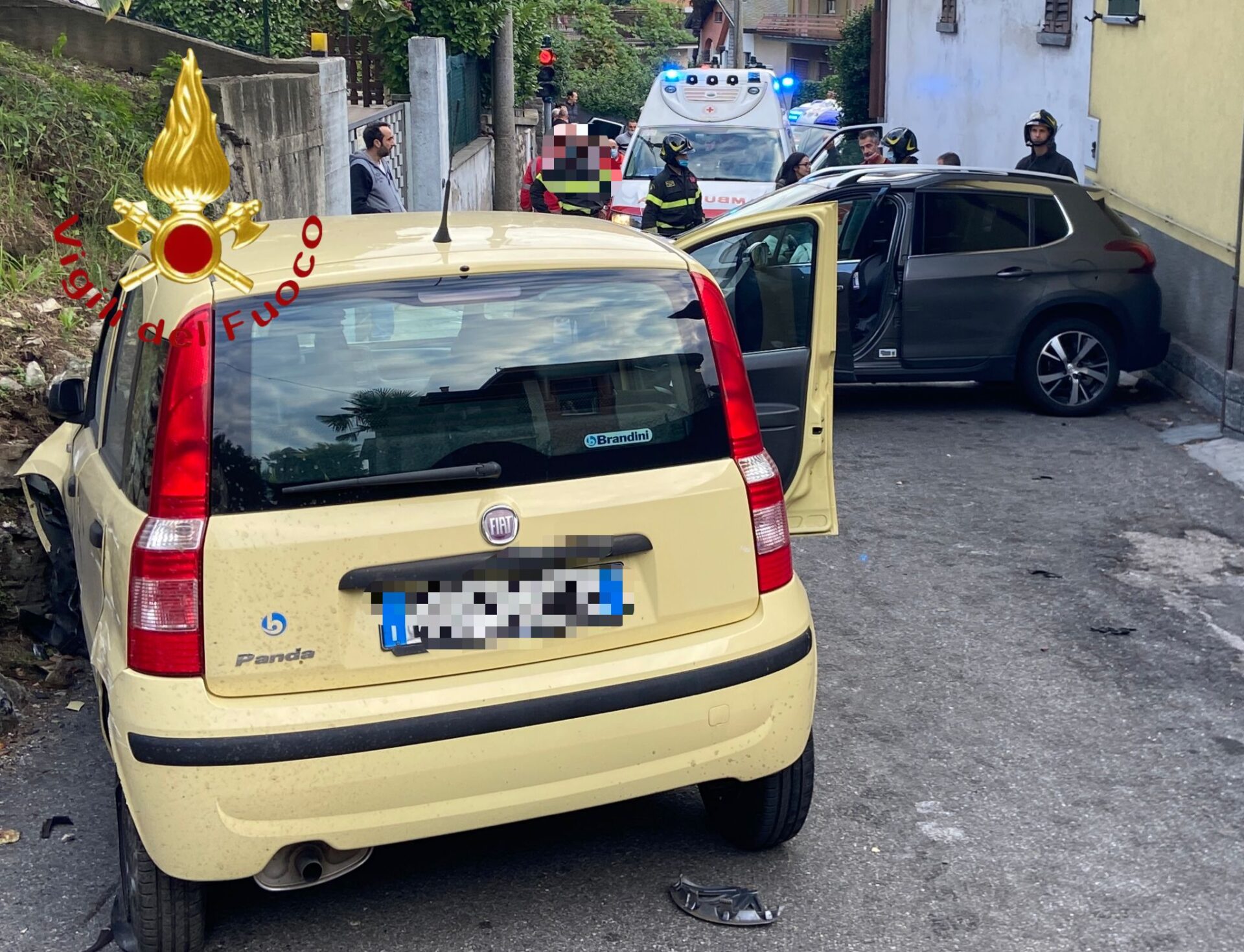 Ponte Chiasso, incidente in via San Giacomo (angolo via Brogeda): due i ...