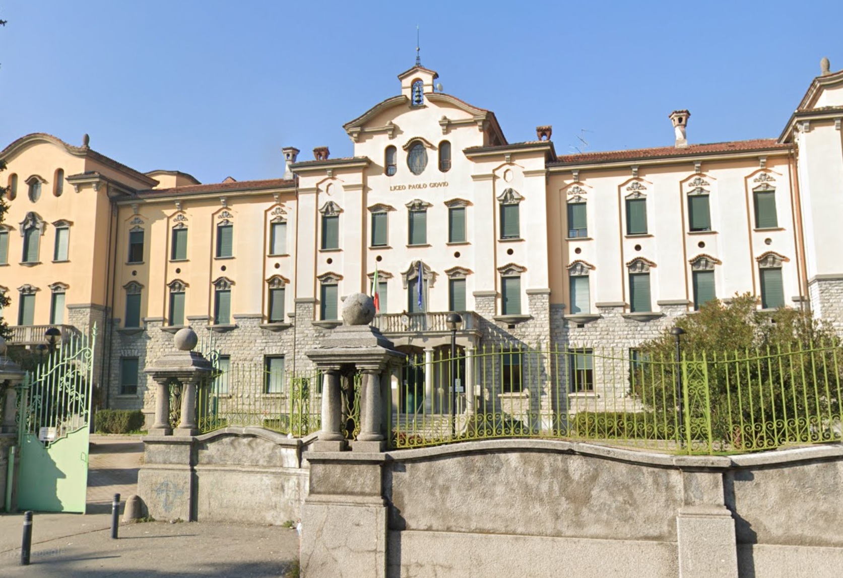 Liceo Giovio: gli studenti bocciati al primo anno non si possono ...