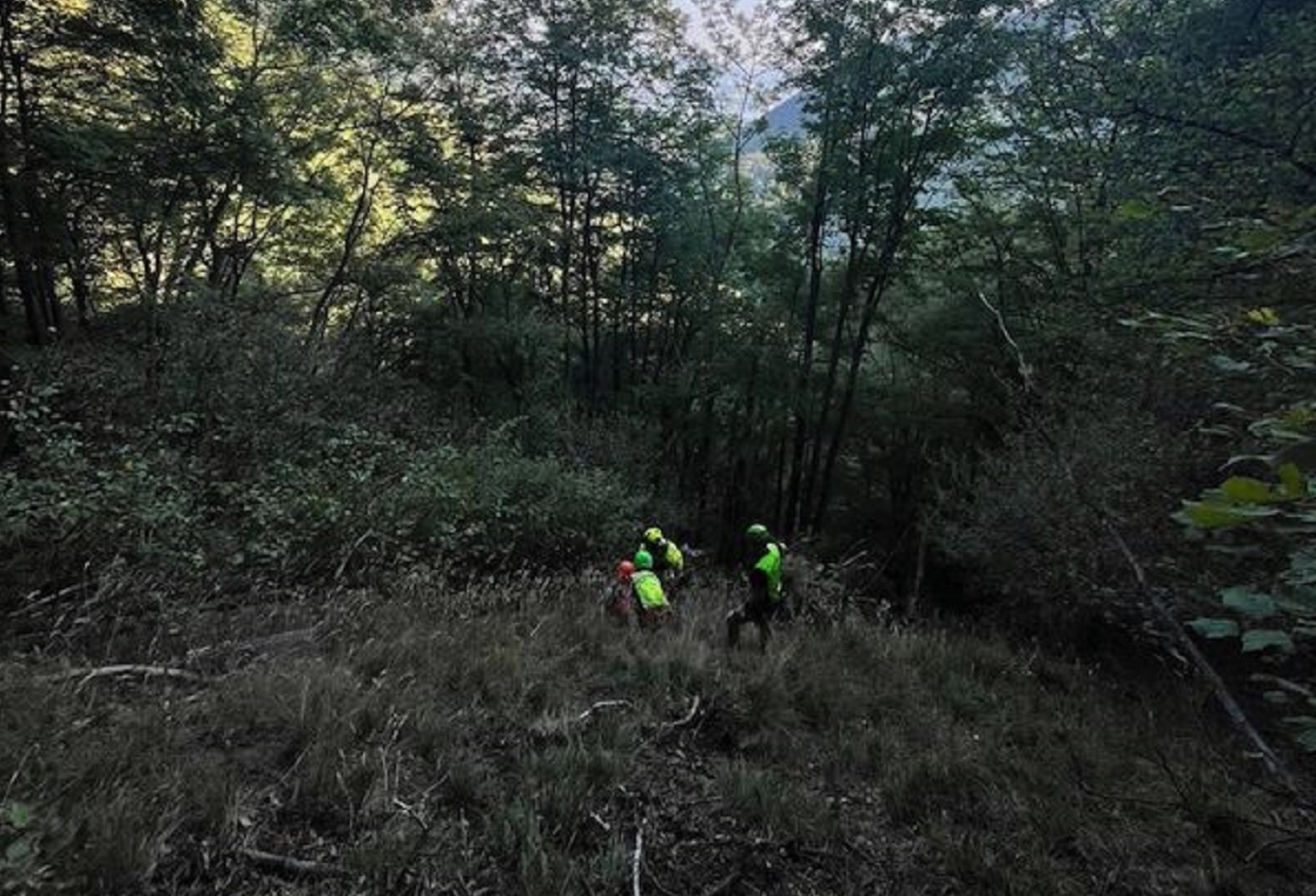 Si perde, scivola e si ferisce nei boschi tra Palanzone e Alpe Prina ...