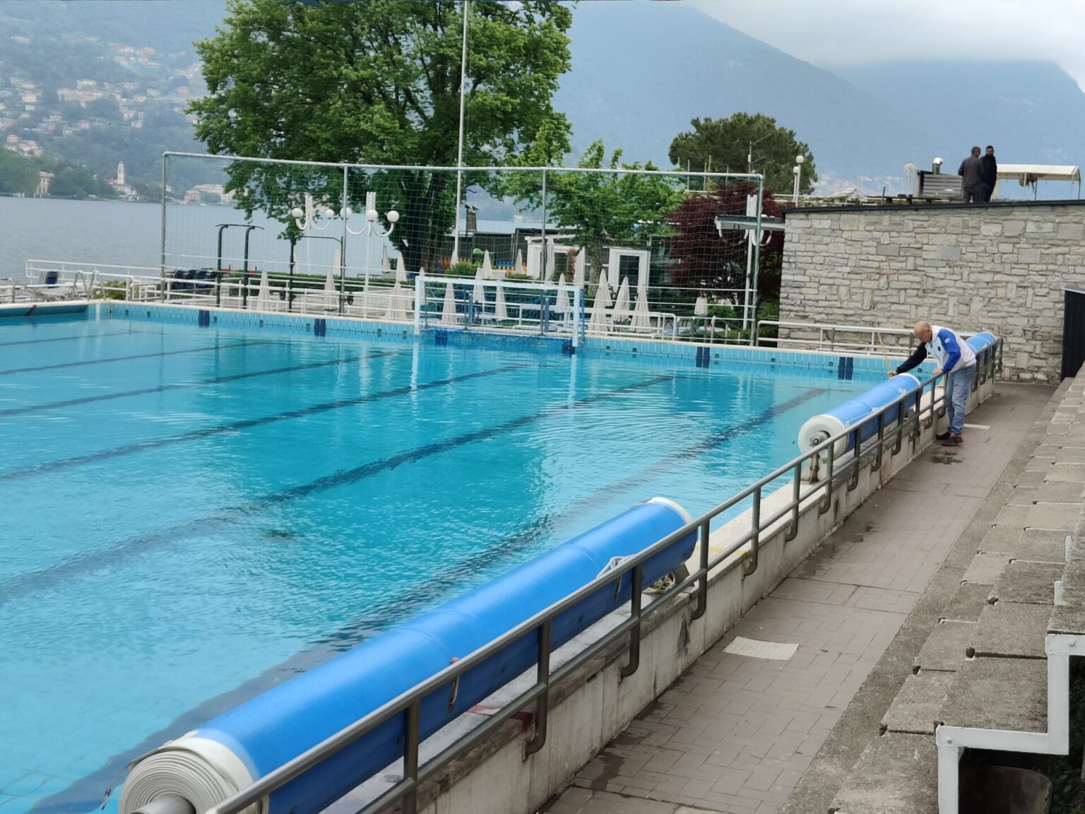 Il Comune paga la piscina ai bimbi dei centri estivi. E sceglie la Como ...