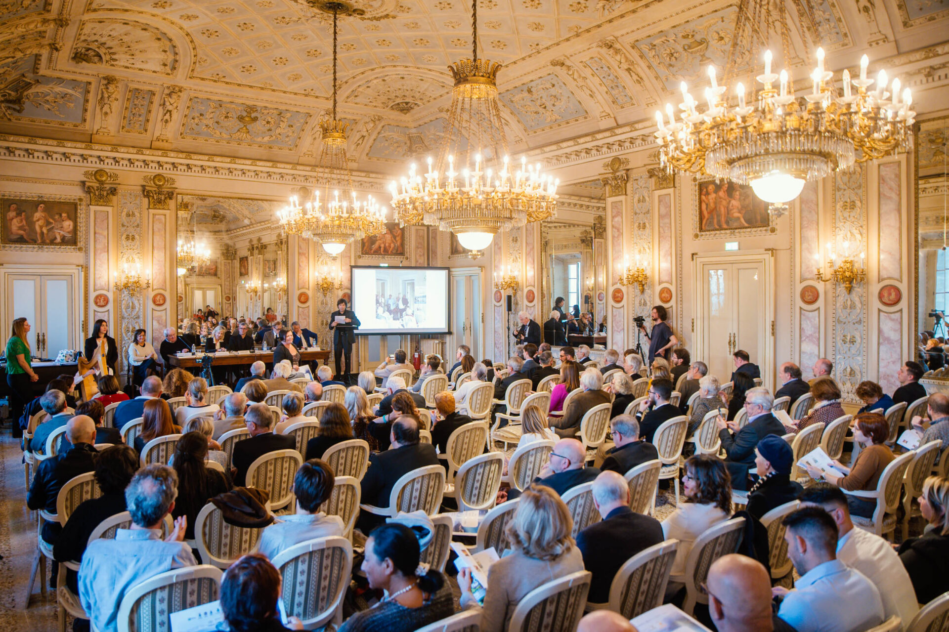 Premio Internazionale di Letteratura Città di Como: aperte le ...