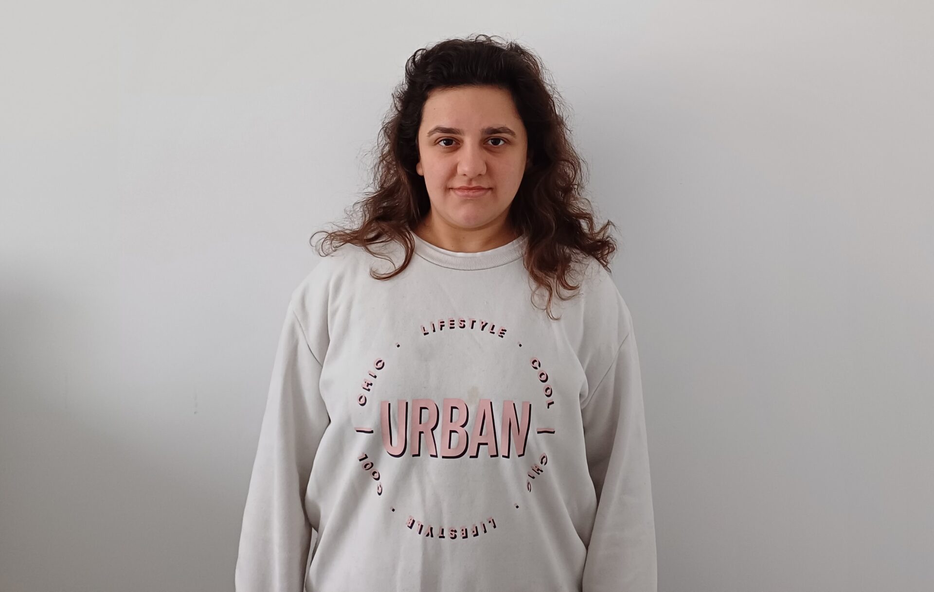 "Sì, ora sono contenta". Simona oltre le difficoltà: e ora il lavoro al ...