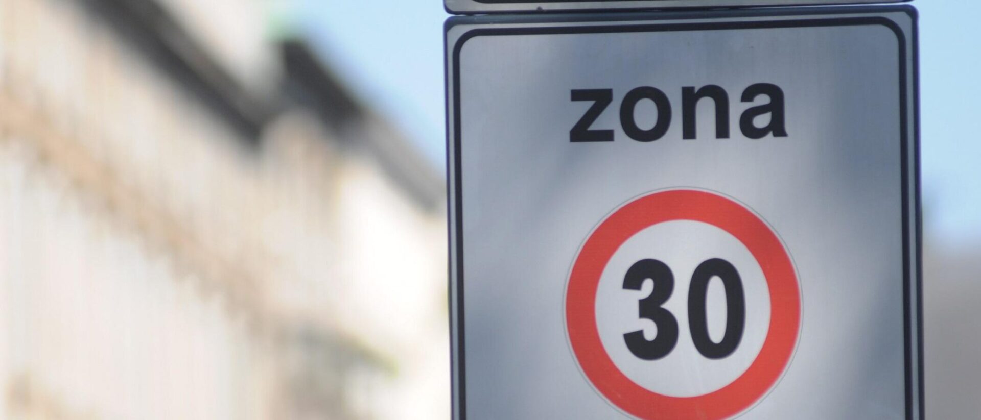 "Le zone 30 km/h a Como? Sono diseducative se nessuno controlla. Qui ...