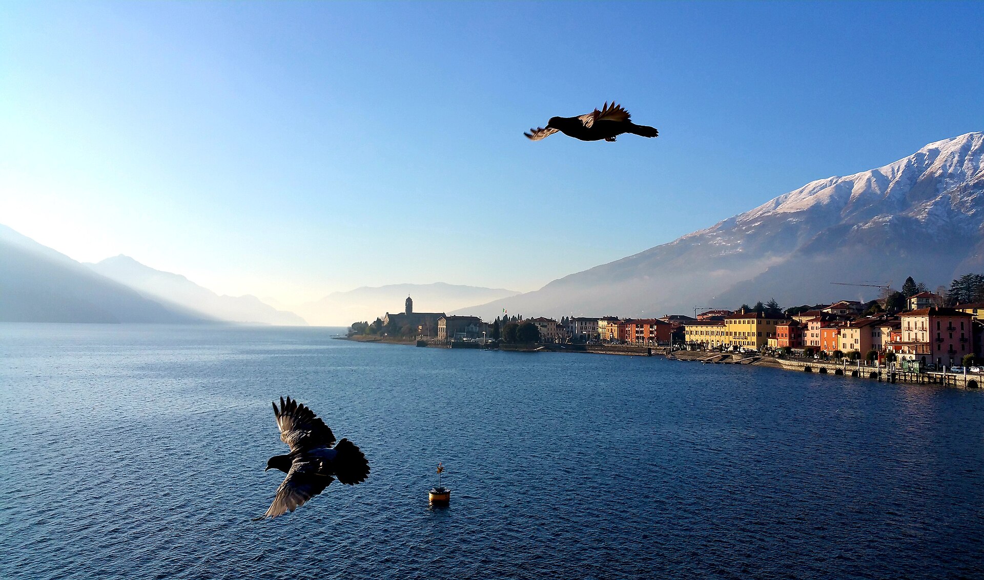 Il Lago di Como lontano dal turismo di massa: parchi, castello e un ...