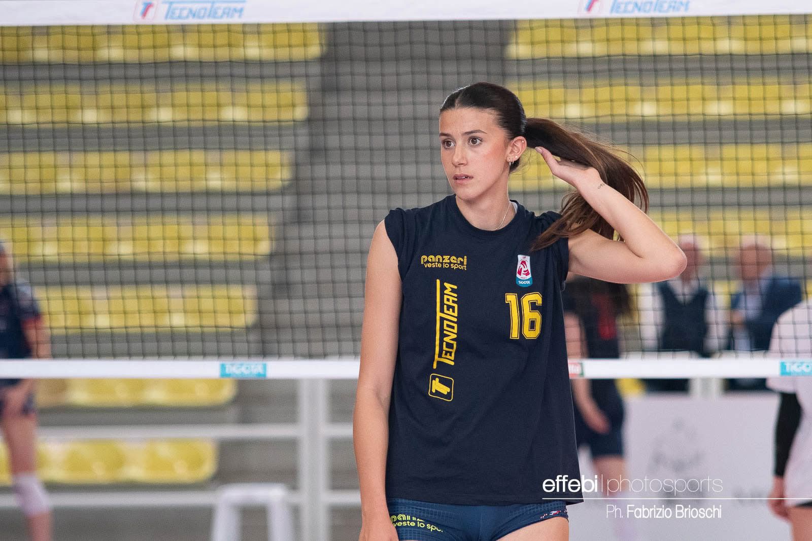 L'addio a Como della giovane campionessa di volley, ingaggiata in ...