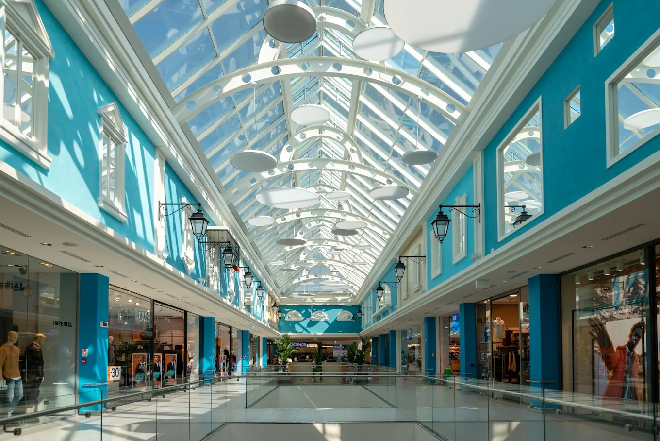 Ristoranti, palestra, un ambulatorio e nuovi brand sportivi. Rinasce il ...