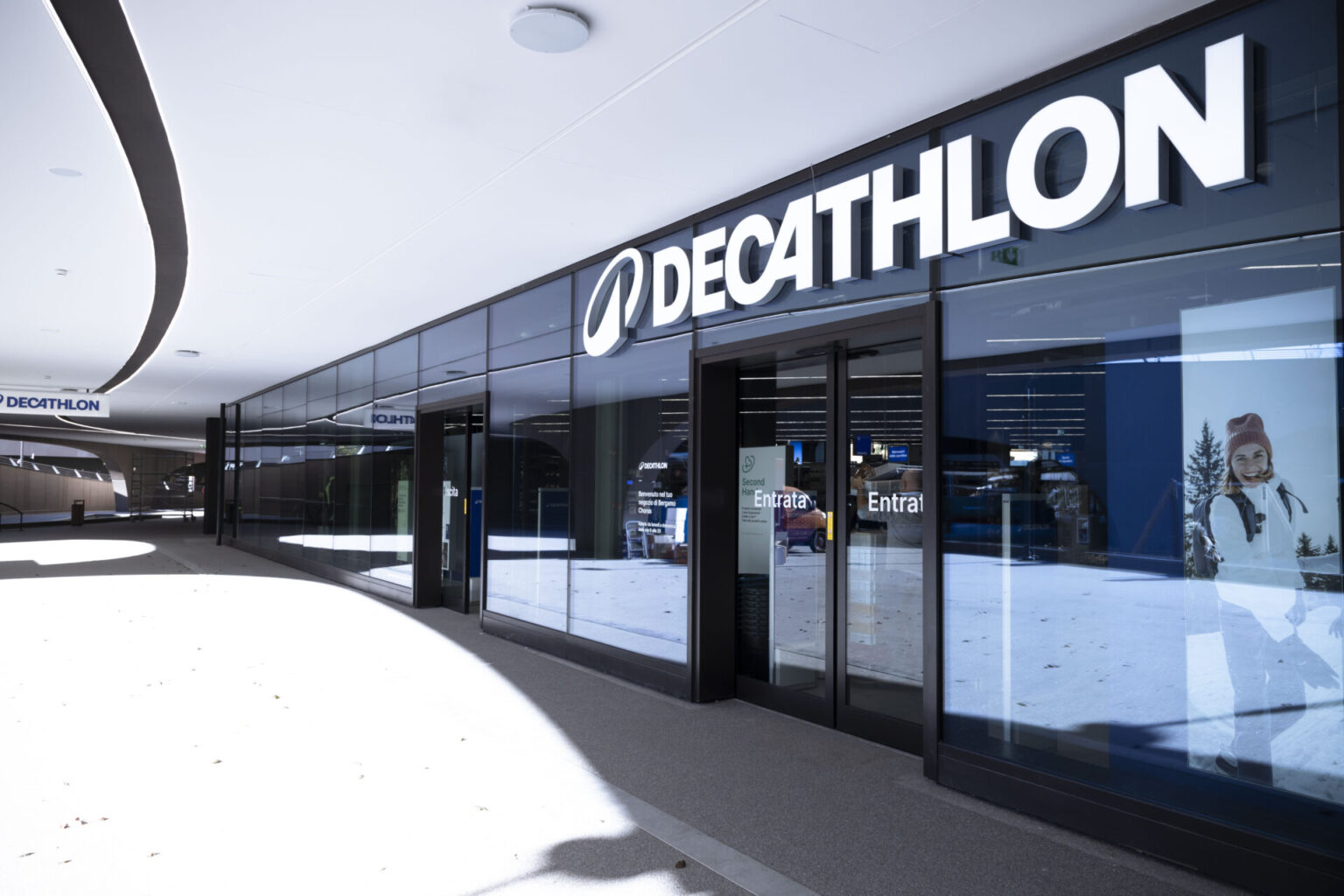 Il colosso dello sport ufficializza la prossima apertura a Como (ma ...