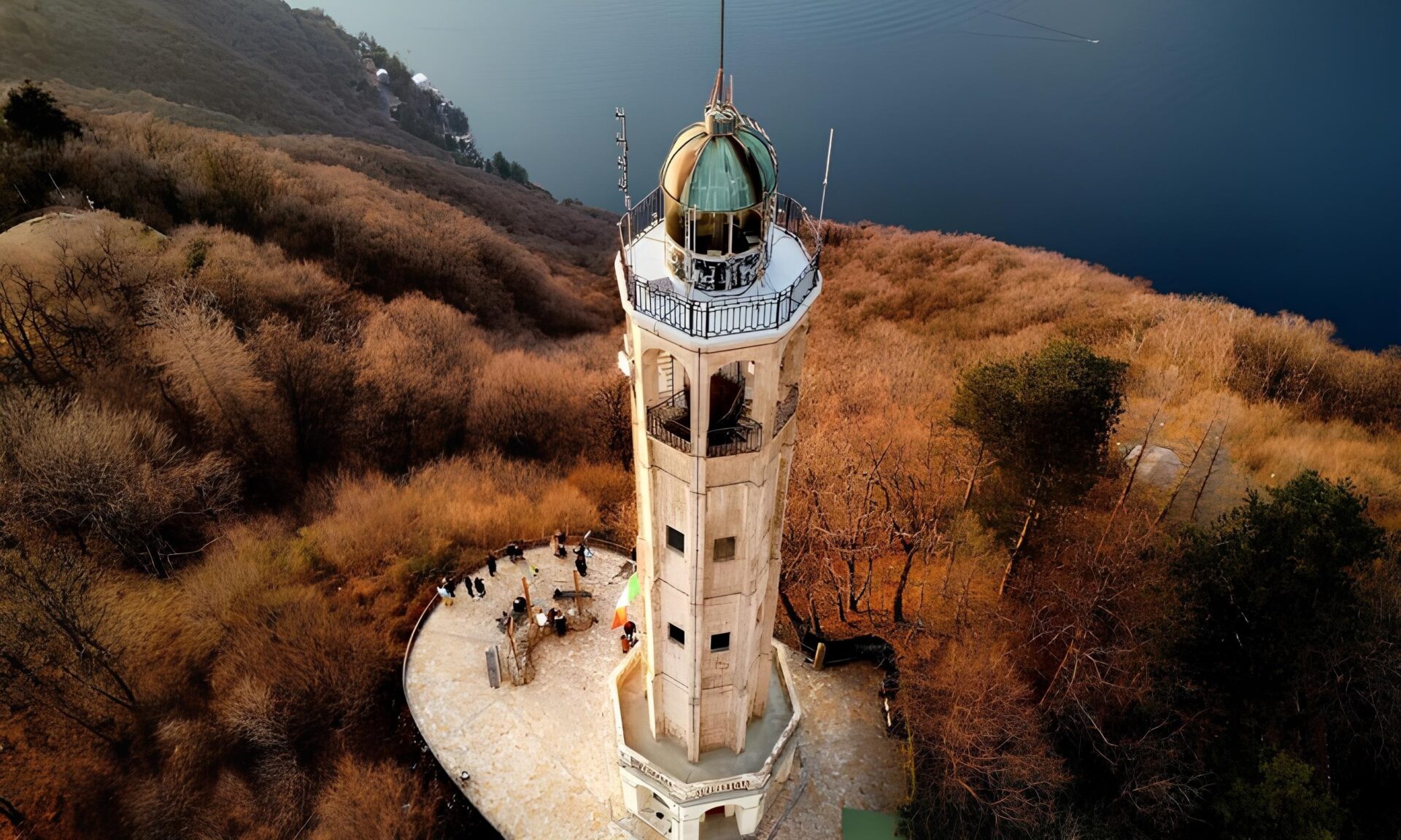 Scontro Como-Brunate. Rapinese: "Il faro è mio ma il sindaco Rizzi non ...