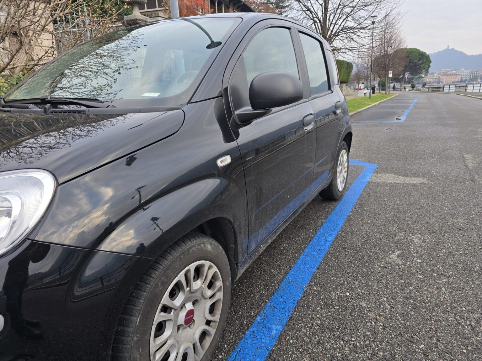 Il paradosso dei parcheggi d'oro a Como: "Un favore ai furbetti del ...