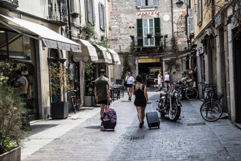 Parchi, Como romana e medievale, Razionalismo. Al via i tour gratuiti ...