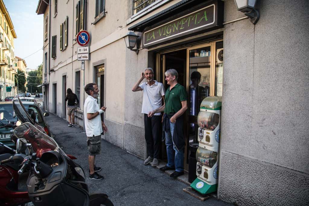 Village People: via Zezio, sapore di bianco e nero. Qui il '900 vive ...