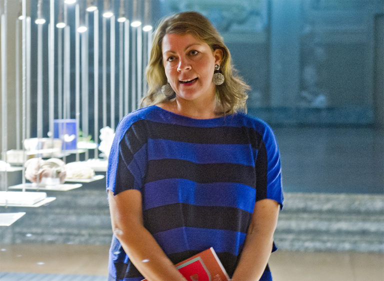 Miniartextil e senzatetto a San Francesco. Paola Re: "Raccolta fondi ...